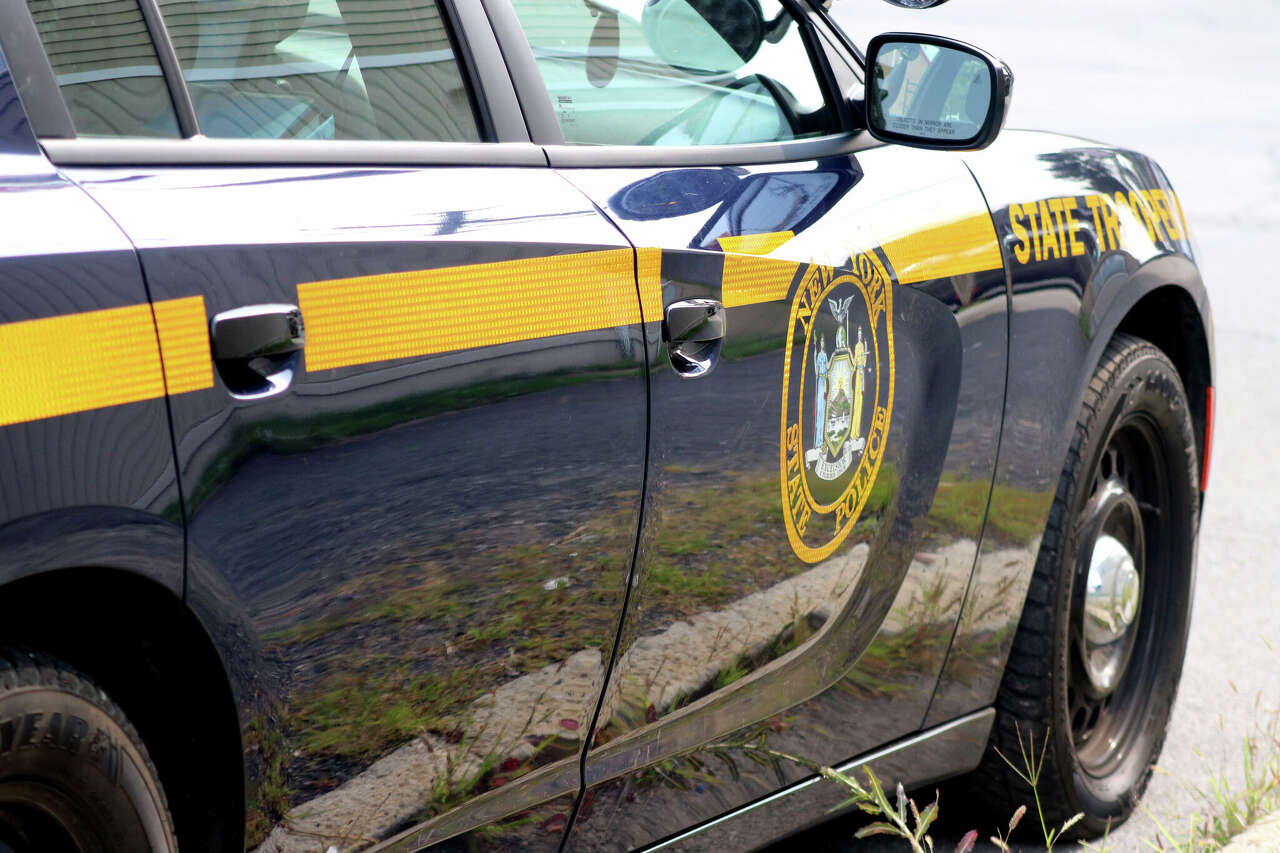 2 pedestrians killed in Charlton crash