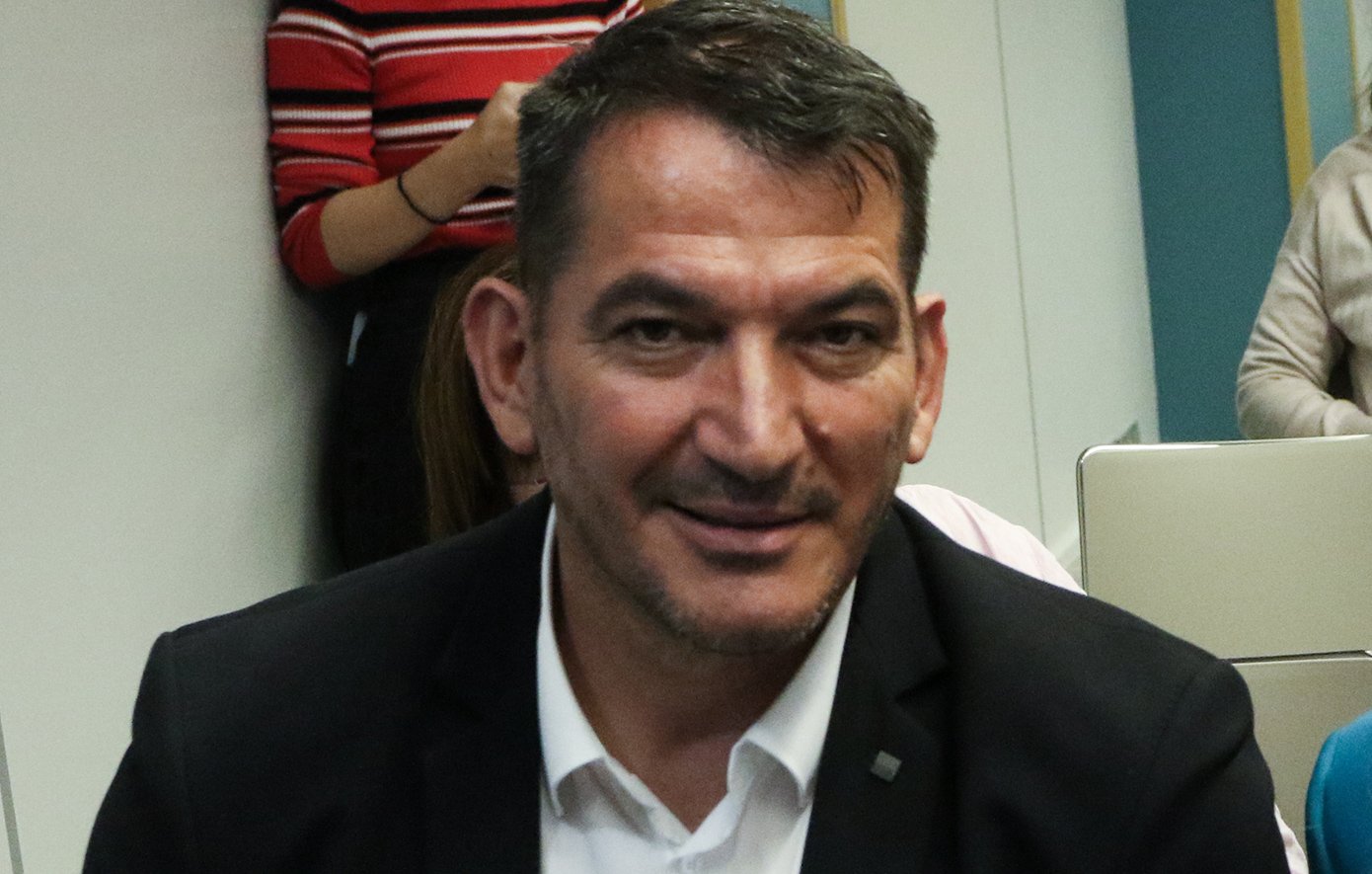 Ο Πύρρος Δήμας σε ριάλιτι πούλησε την ολυμπιακή δάδα για 10.200 ευρώ ...