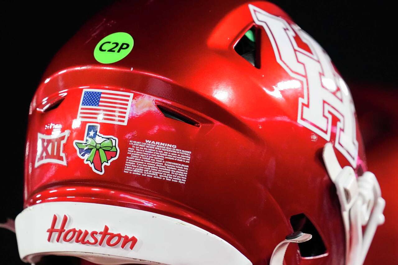 UH moves spring football game from TDECU Stadium to outdoor practice ...