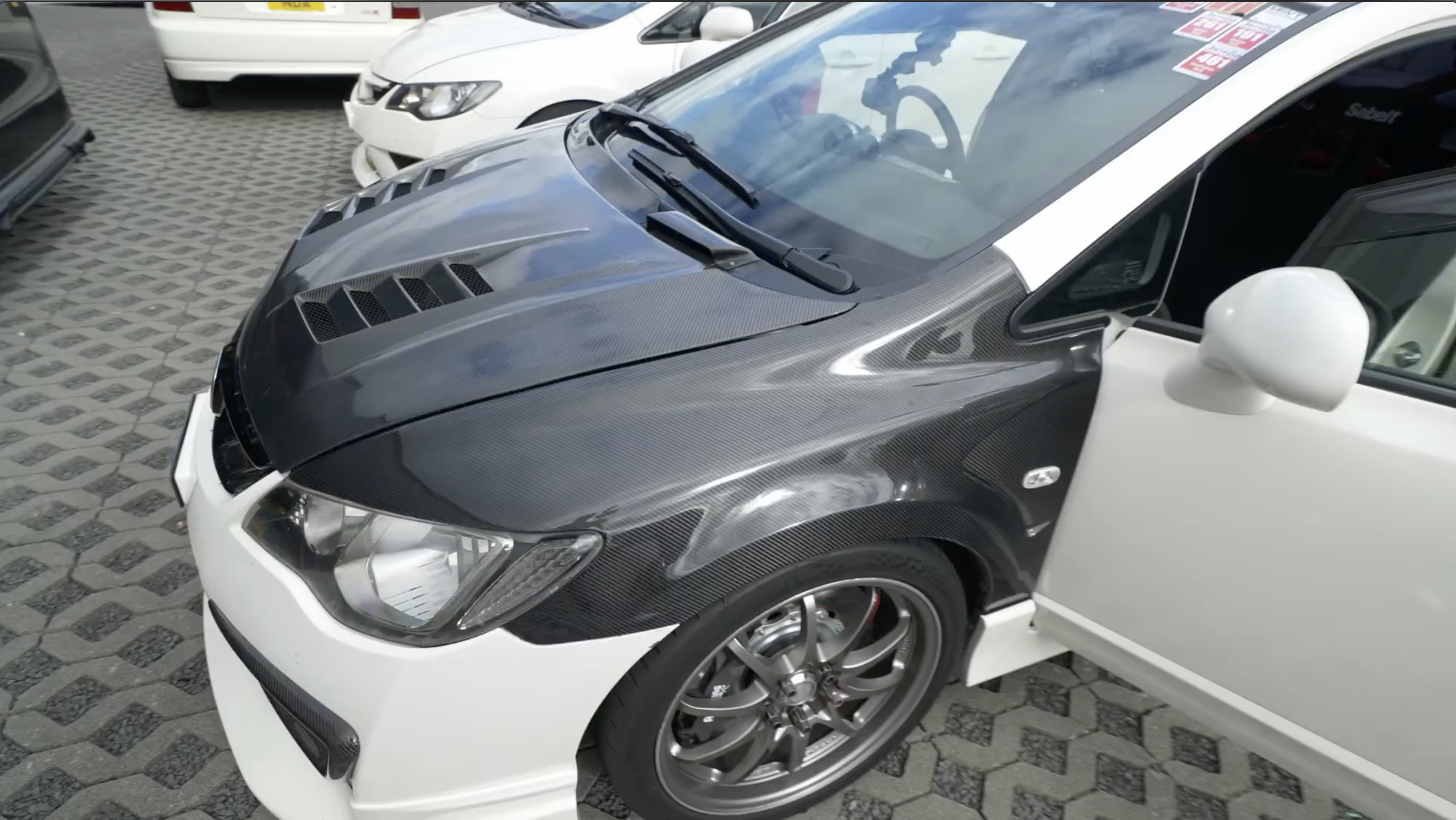 Honda Civic FD2 Type R Epic Mods Nürburgring