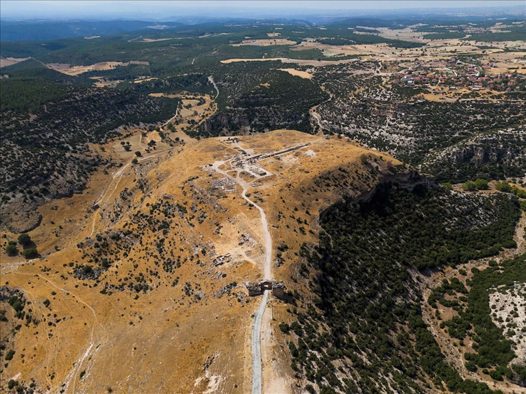 Τουρκία: Ανακαλύφθηκε μεγάλος ναός στην αρχαία Βλαύνδο που είχαν ...