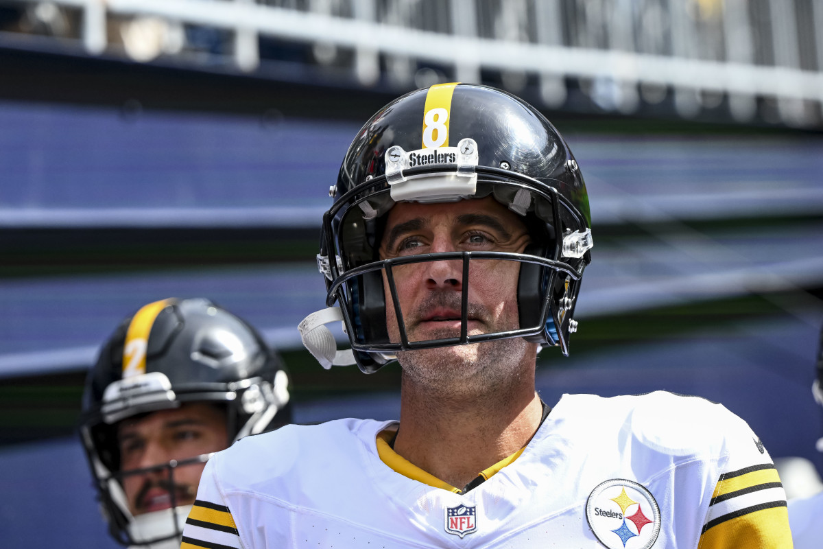 Aaron Rodgers Makes Decision During First Season With Steelers