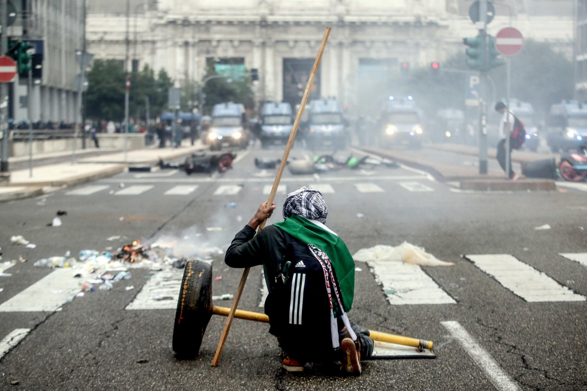 Mass Protests Erupt in Italy Amid Police Clashes