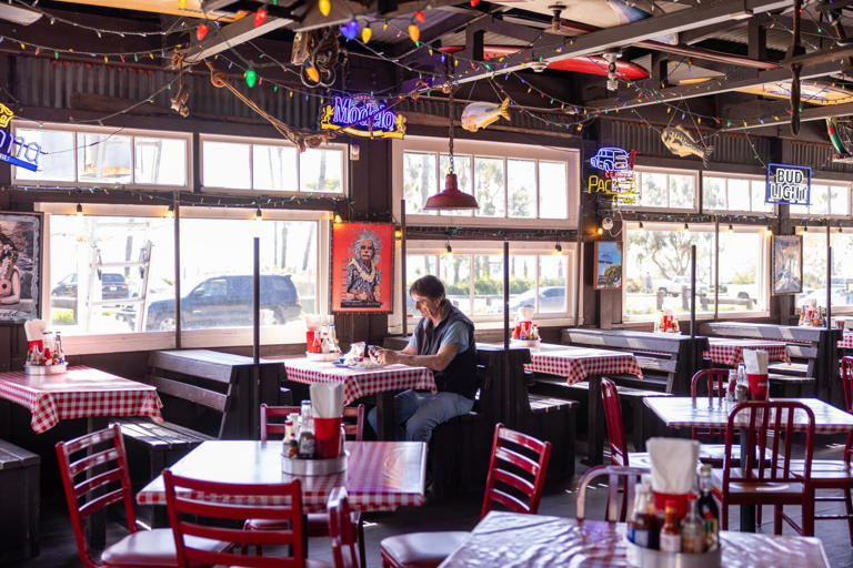 Will the Reel Inn rise again? Iconic seafood shack in back-and-forth ...