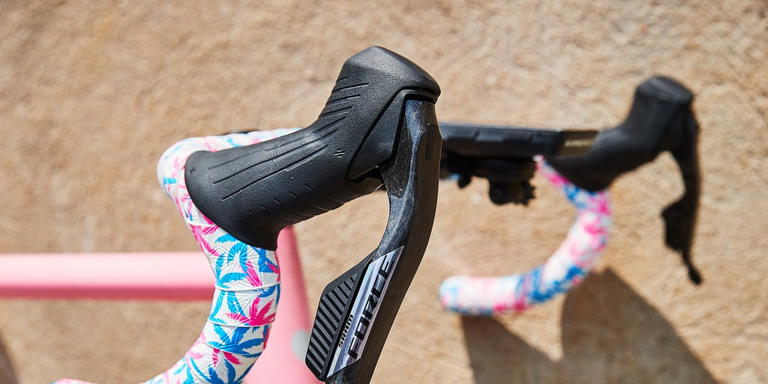 Our Experts Put SRAM’s New AXS Levers Through Real-World Rides. This Is ...