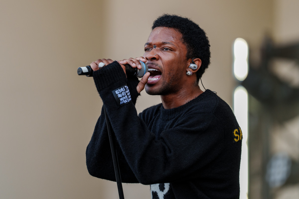 D4vd Explains Idea For Murderous Alter Ego in 'Romantic Homicide' Video