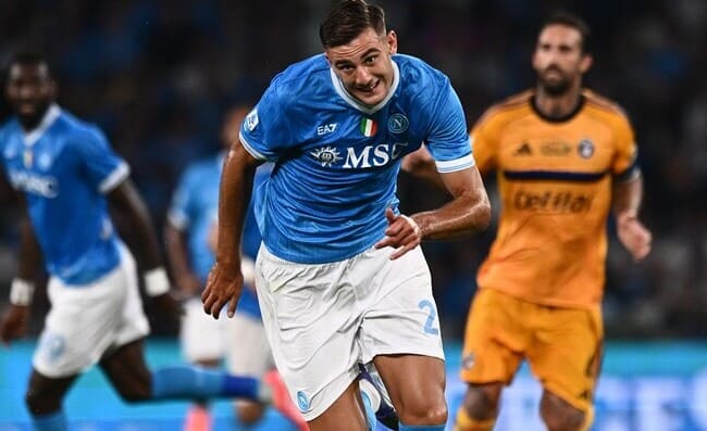 Lecce-Napoli: probabili formazioni. Ci sono Lucca e Lang nel 4-3-3 di Conte