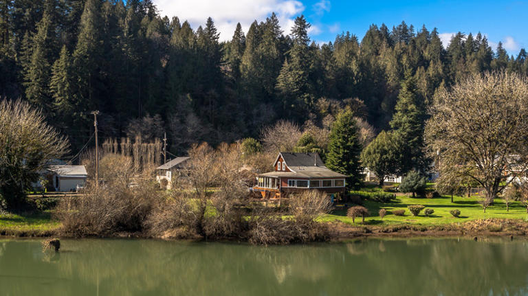 Oregon's Under-The-Radar Community Is An Idyllic Destination With ...