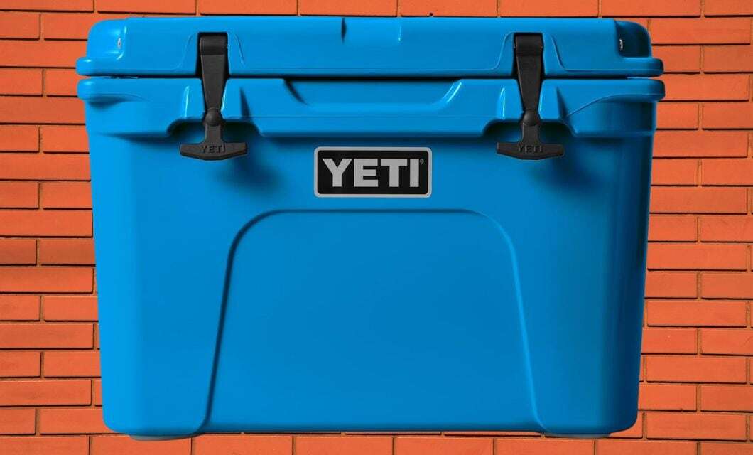 Amazon just slashed the price of the blue Yeti Tundra 35 hard cooler