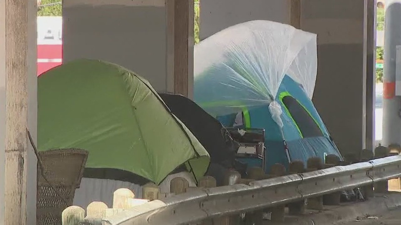 Residents against proposed homeless center