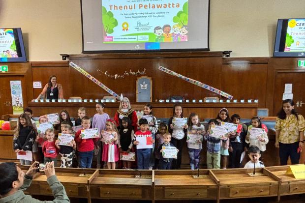 Swindon mayor's praise for young reading champions