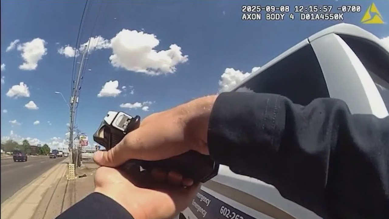 New video shows suspect shoot at Phoenix police after being pinned down ...
