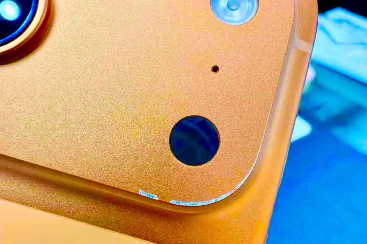 iPhone 17 Pro And Pro Max Durability Test Fail: People Are Reporting ...