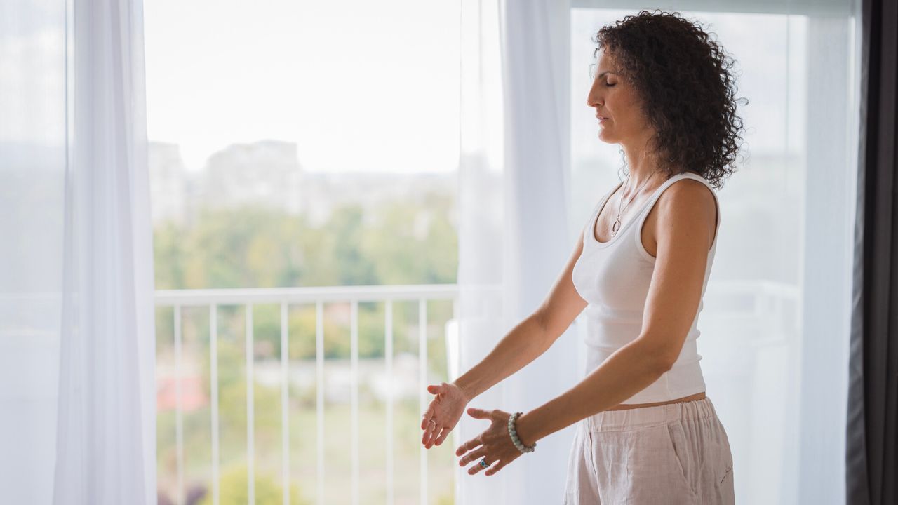 This yoga alternative is equipment-free, beginner-friendly and all the ...