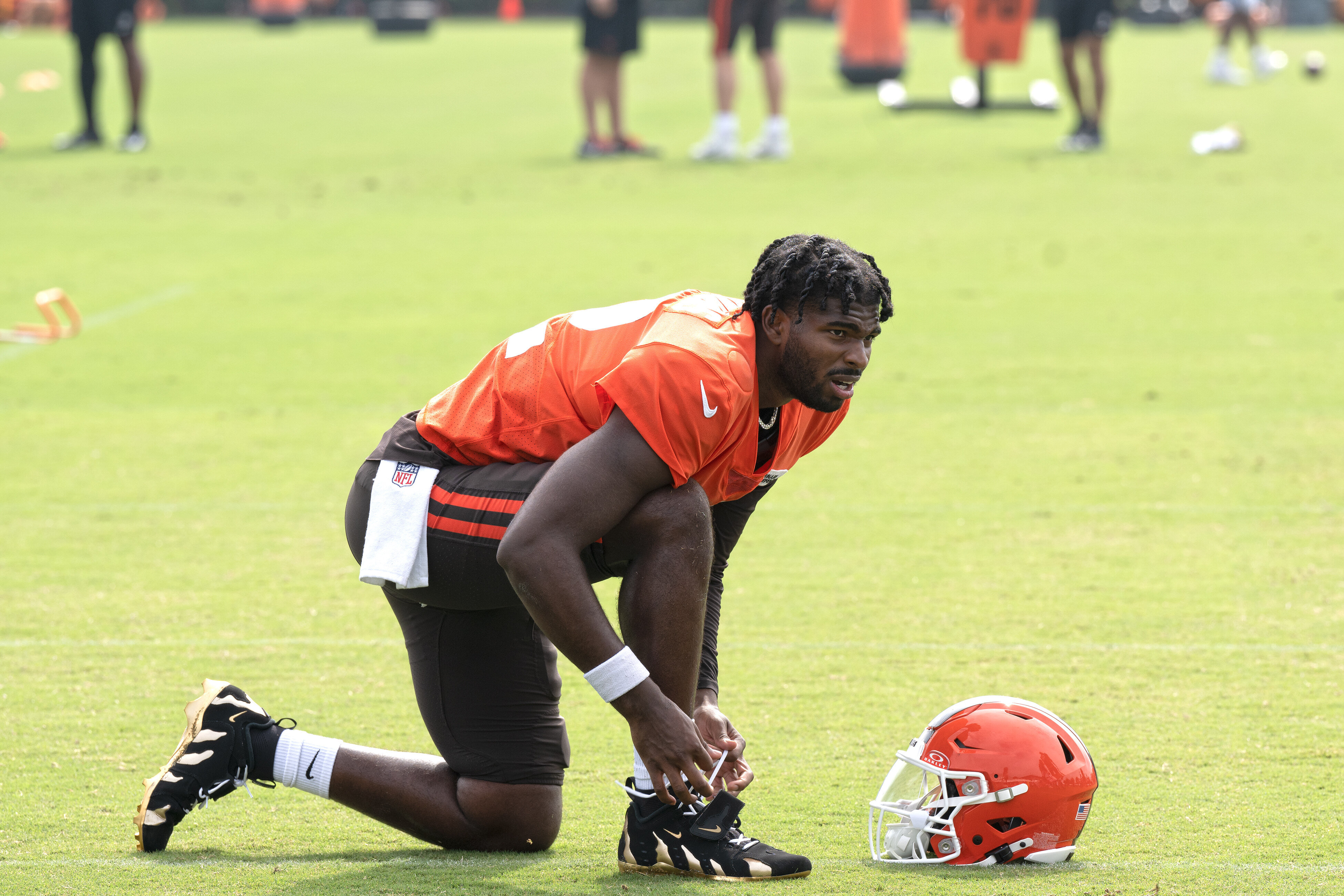 The Eagles called Shedeur Sanders on draft day, according to Deion Sanders