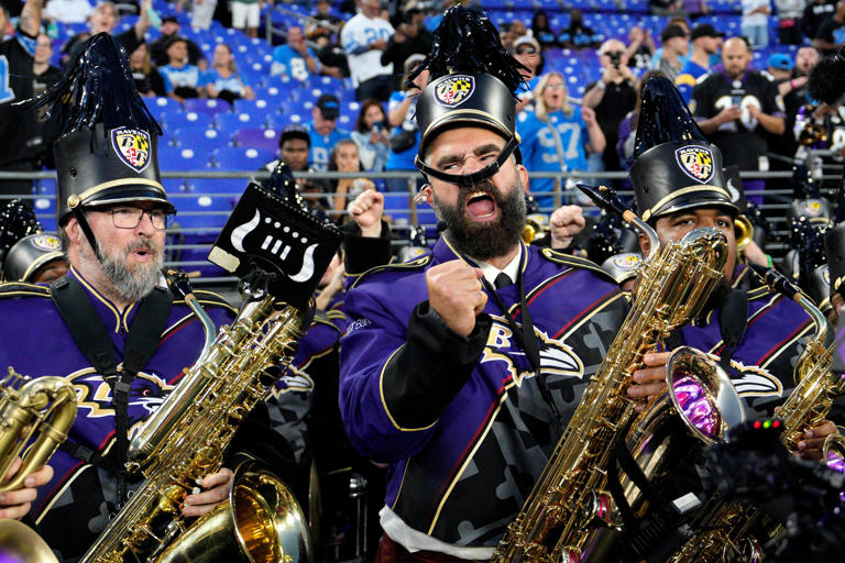 Watch: Eagles' legend Jason Kelce Played the Saxophone With the ...