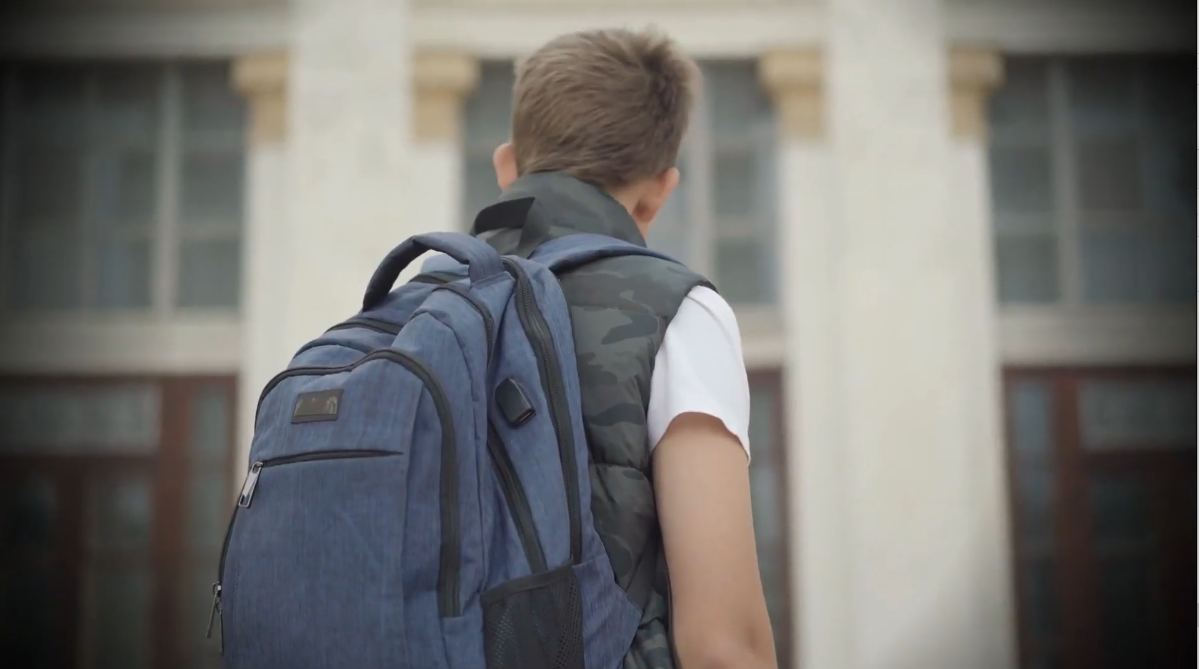 Kid Refuses To Remove Hat, But Principal’s Response Completely Changes ...