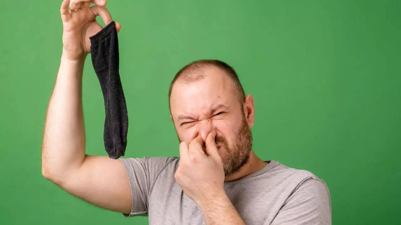 Dirty socks dangers: How often should you change your socks to keep ...