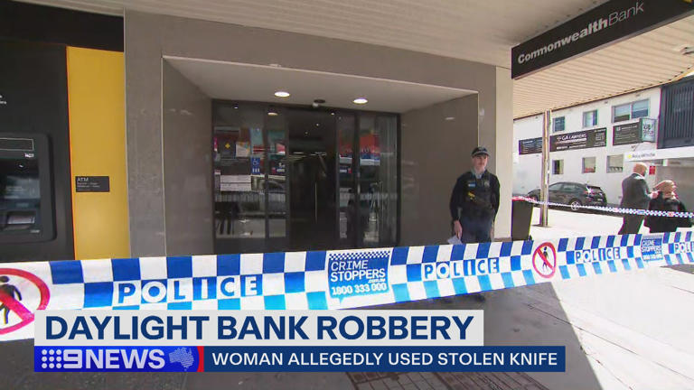 Woman arrested after allegedly trying to rob bank with stolen knife