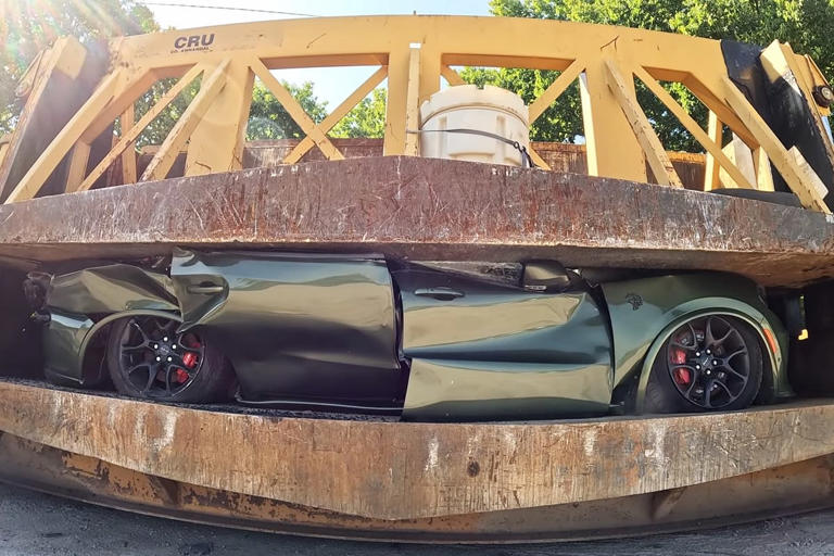 Cops Smash 710-HP Dodge Hellcat Into Scrap Metal Like a Soda Can