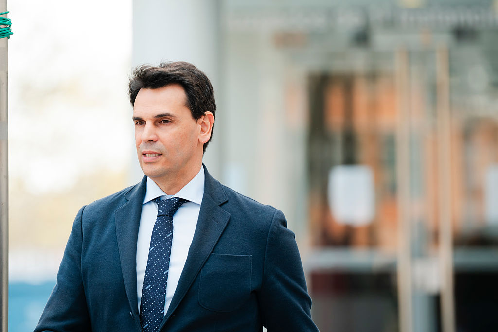 La pareja de Díaz Ayuso pide expulsar al ex fiscal general del Estado ...