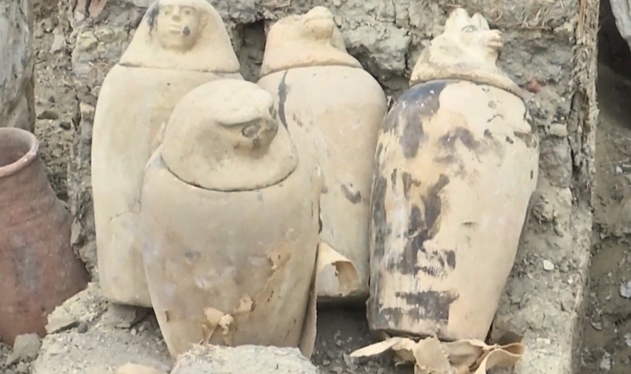 Archaeologists in Saqqara, Egypt discovered an ancient workshop where ...