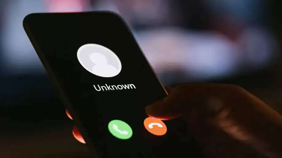 Online Fraud: Beware! Fraud in the name of iPhone 17 is ongoing, cyber ...