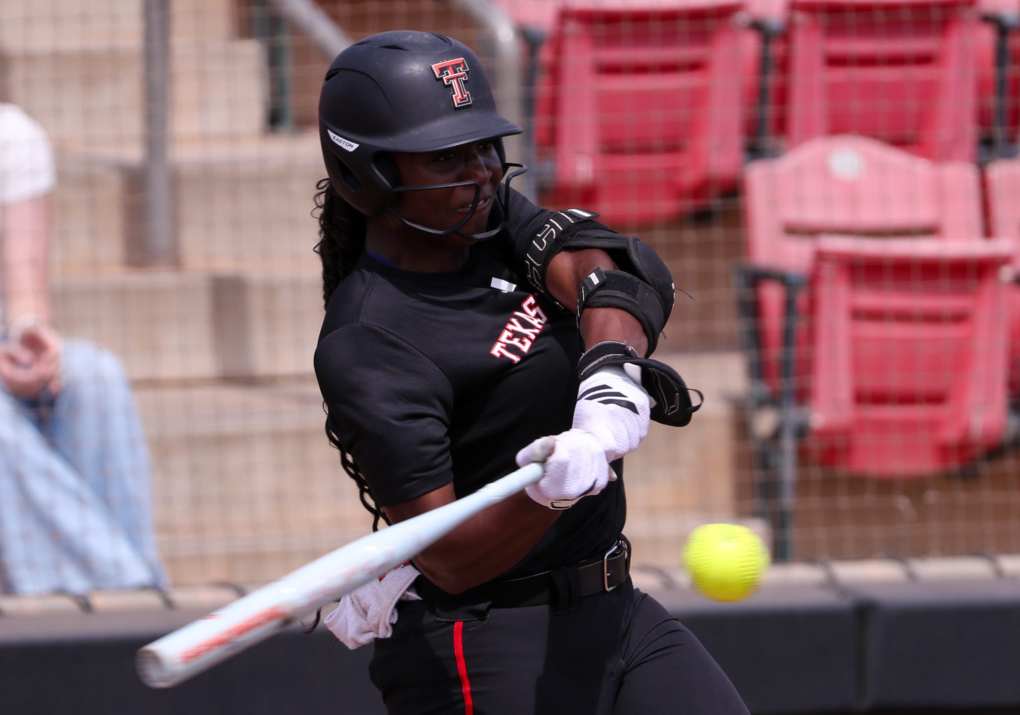 Kaitlyn Terry leads Texas Tech softball to comeback win over Florida State