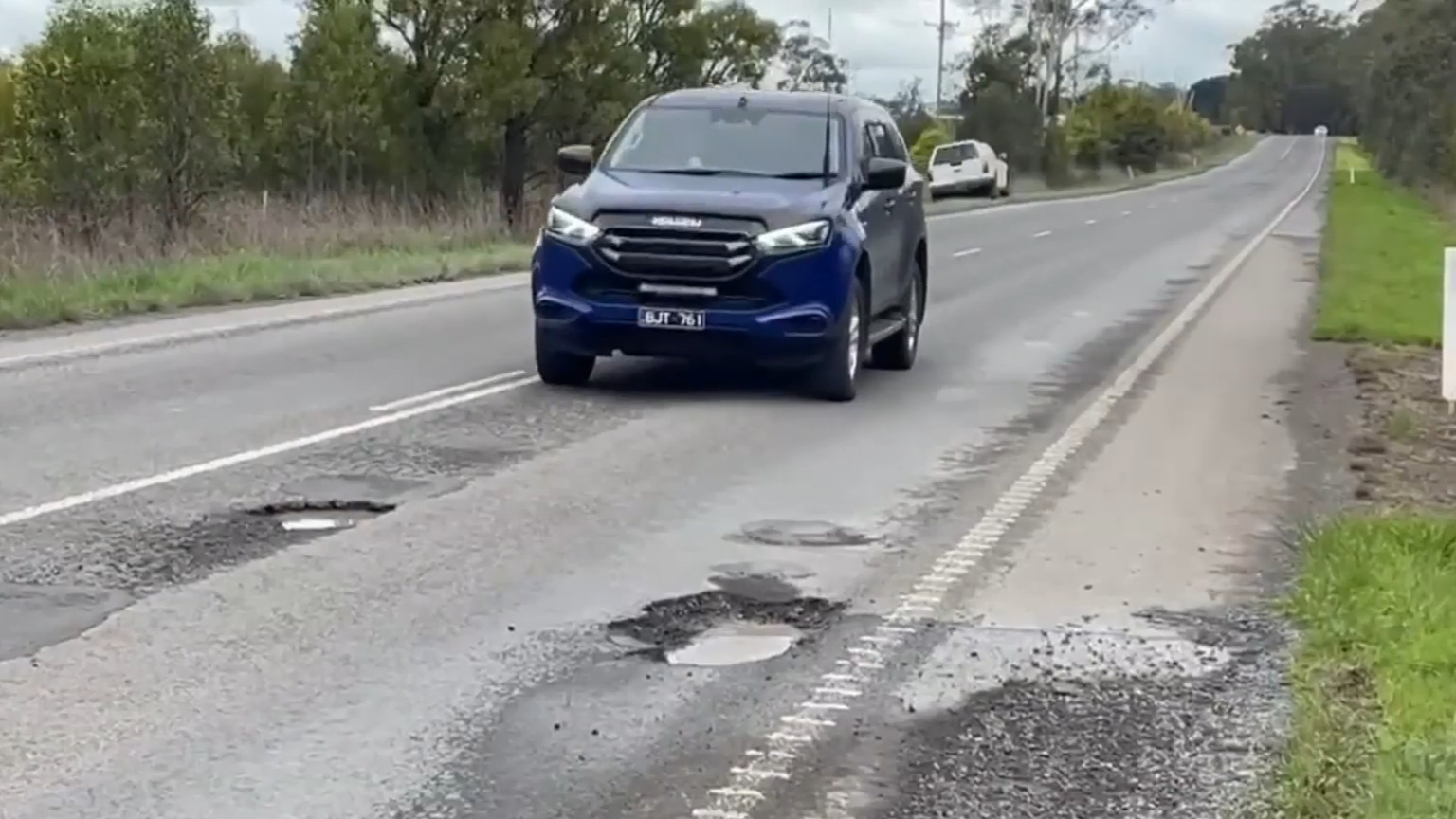 Victoria begins nine-month, $976 million blitz to improve state's roads