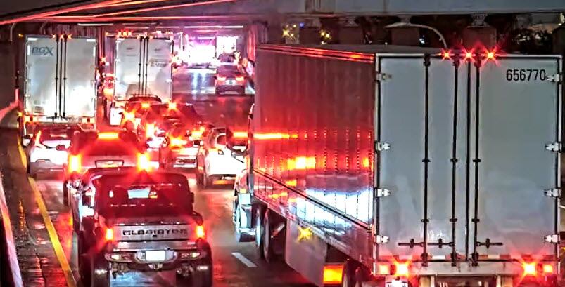 Downtown Cincinnati crash delays traffic several miles into Northern ...