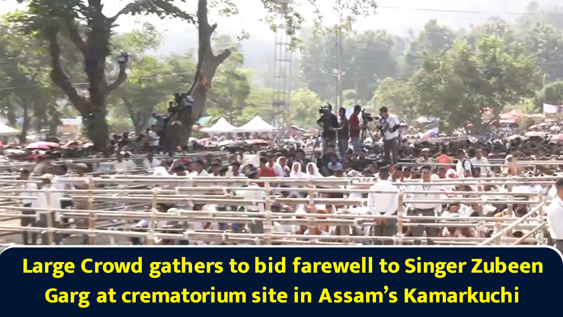 Large Crowd gathers to bid farewell to Singer Zubeen Garg at ...