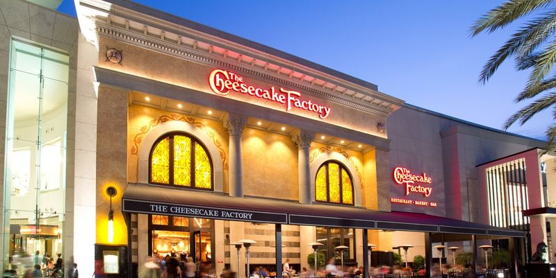 10 Restaurant Chains That Belong On Your Food Bucket List