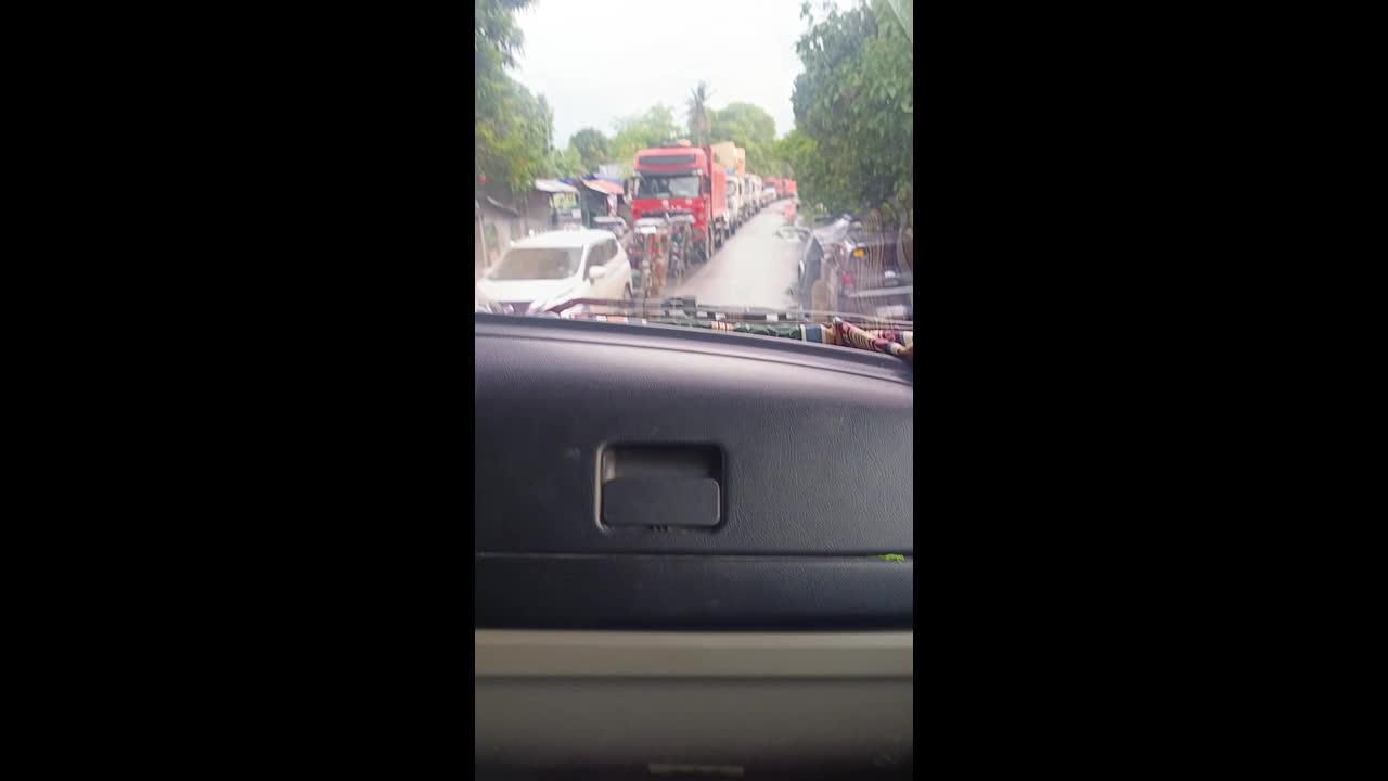 Driver shows painful traffic jam on rural road in the Philippines