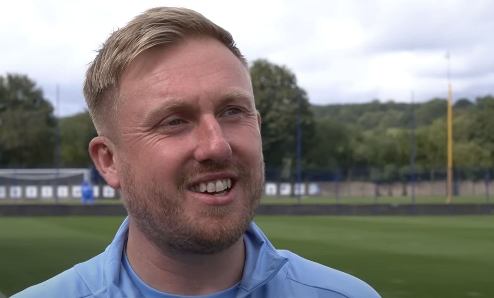 The experience that Sheffield Wednesday's new arrival from Manchester ...