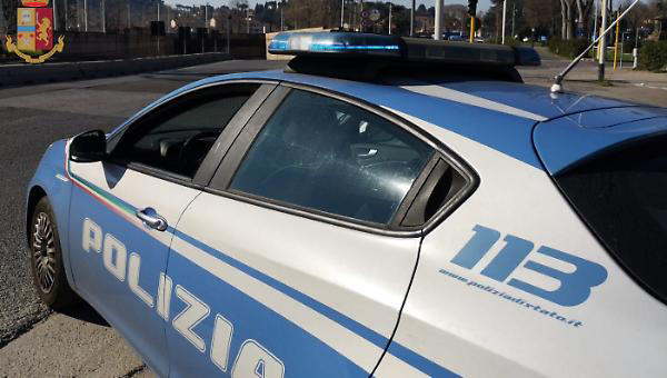 Castellamonte, camion esce di strada sulla provinciale 222: rimorchio ...