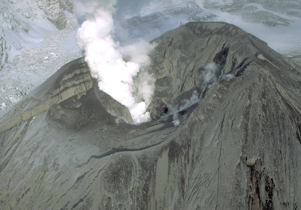 One of America’s Most Hazardous Volcanoes Shows Signs of Major Eruption
