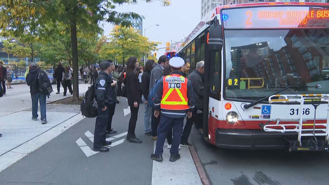 Subway service resumes on Line 2 after rush hour disruption: TTC