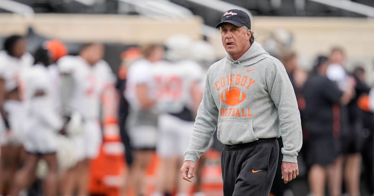 Mike Gundy reacts to controversial trick play by Oklahoma vs. Auburn