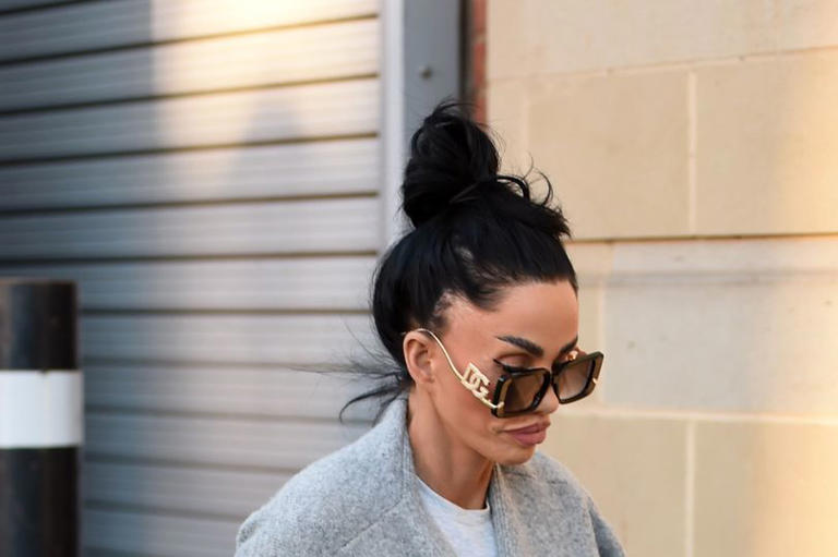Katie Price steps out with bandages as drastic weight loss sparks ...