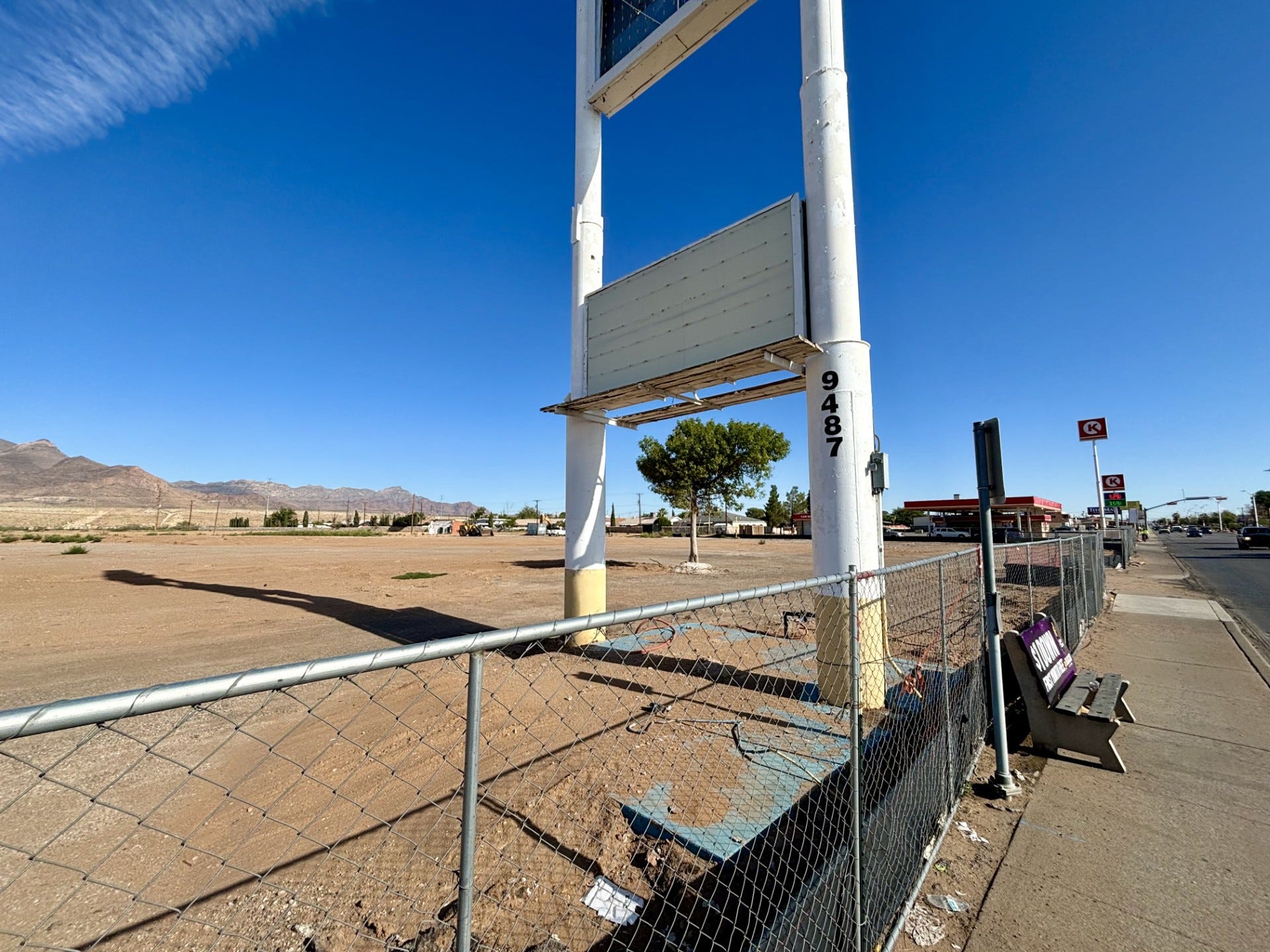 What's that being built near corner of Dyer Street and Sanders Avenue in Northeast El Paso?