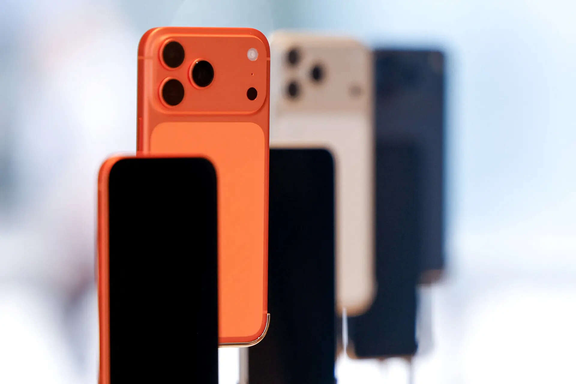 iPhone 17 rocks: Dan Ives raises price target on Apple stock to highest ...