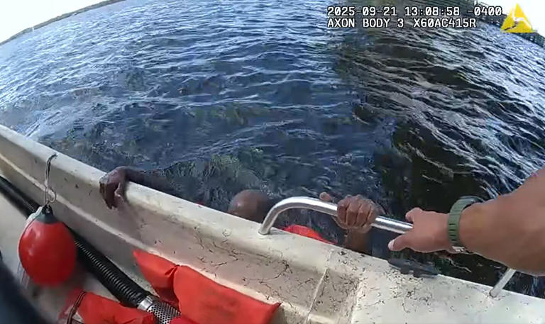 Man survives jump off bridge; rescued by Putnam County, Palatka crews