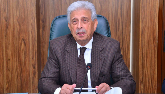 Pakistan prepares $1.5B wheat import to fight shortage