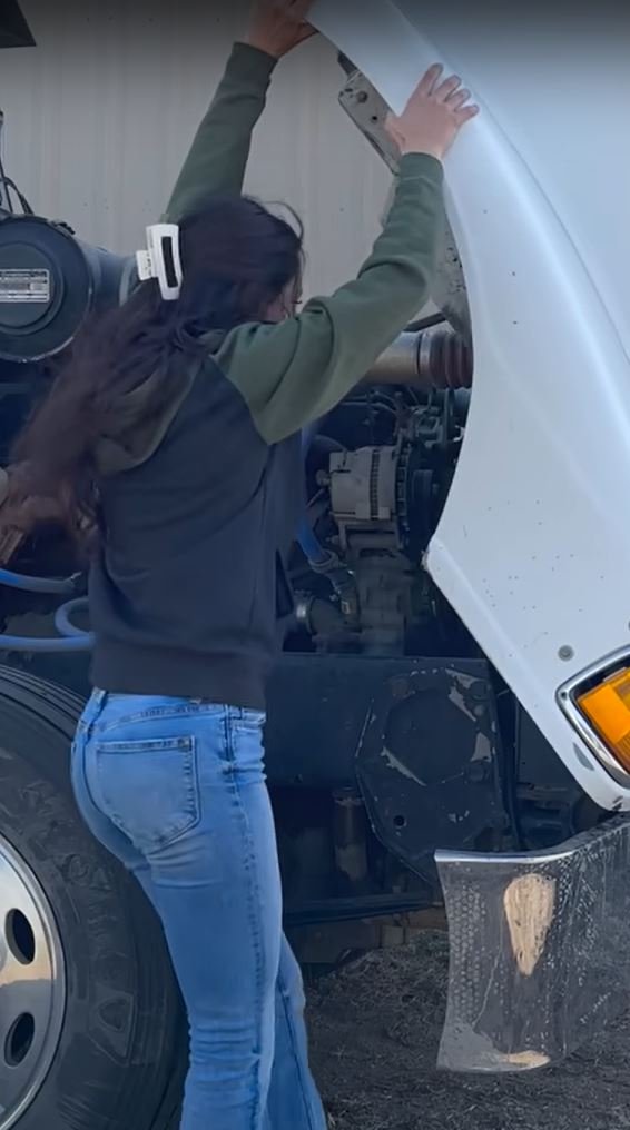 Laura and Her Big Rig