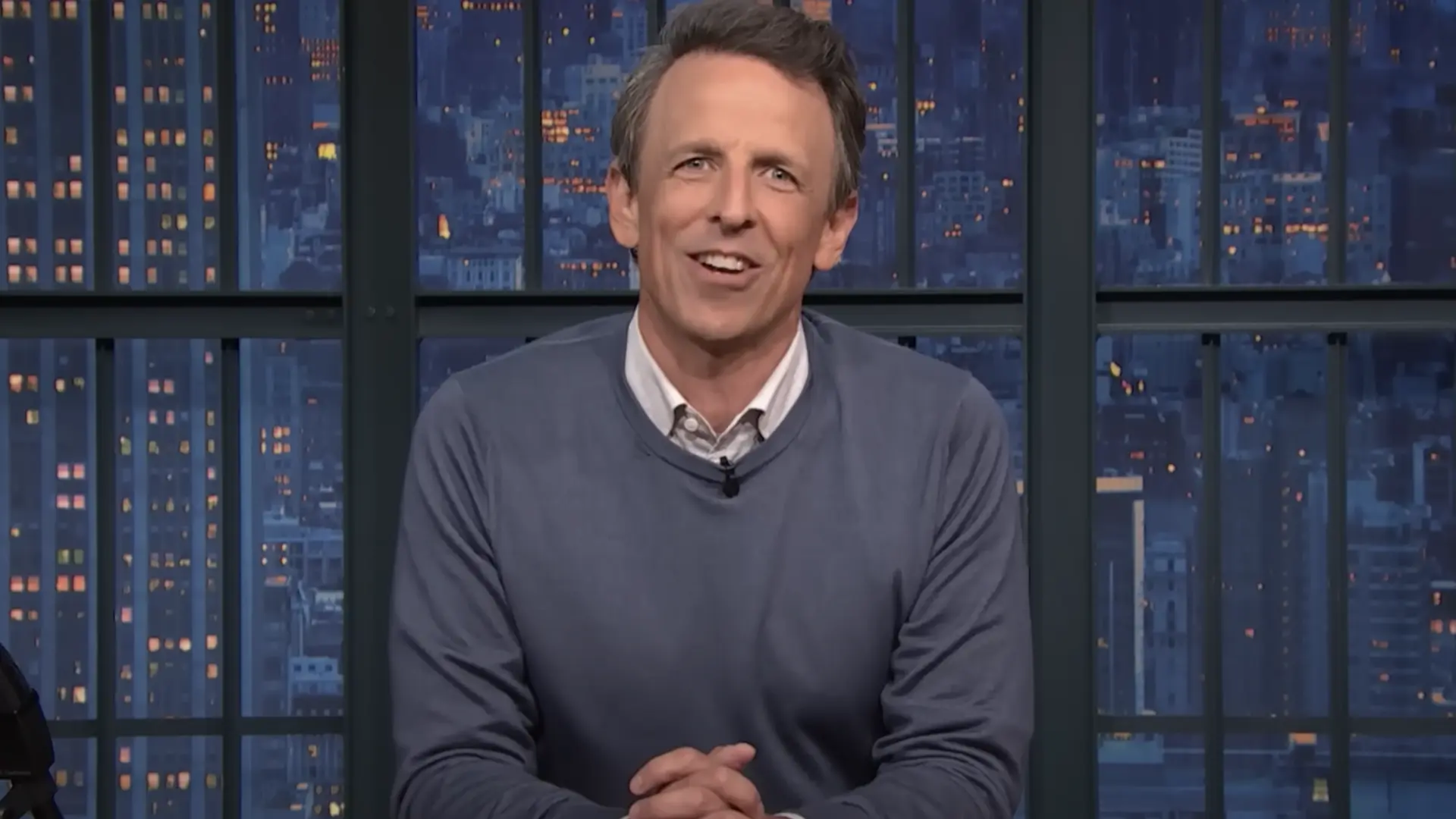 Trump exige a la NBC que despida al presentador Seth Meyers por bromear ...