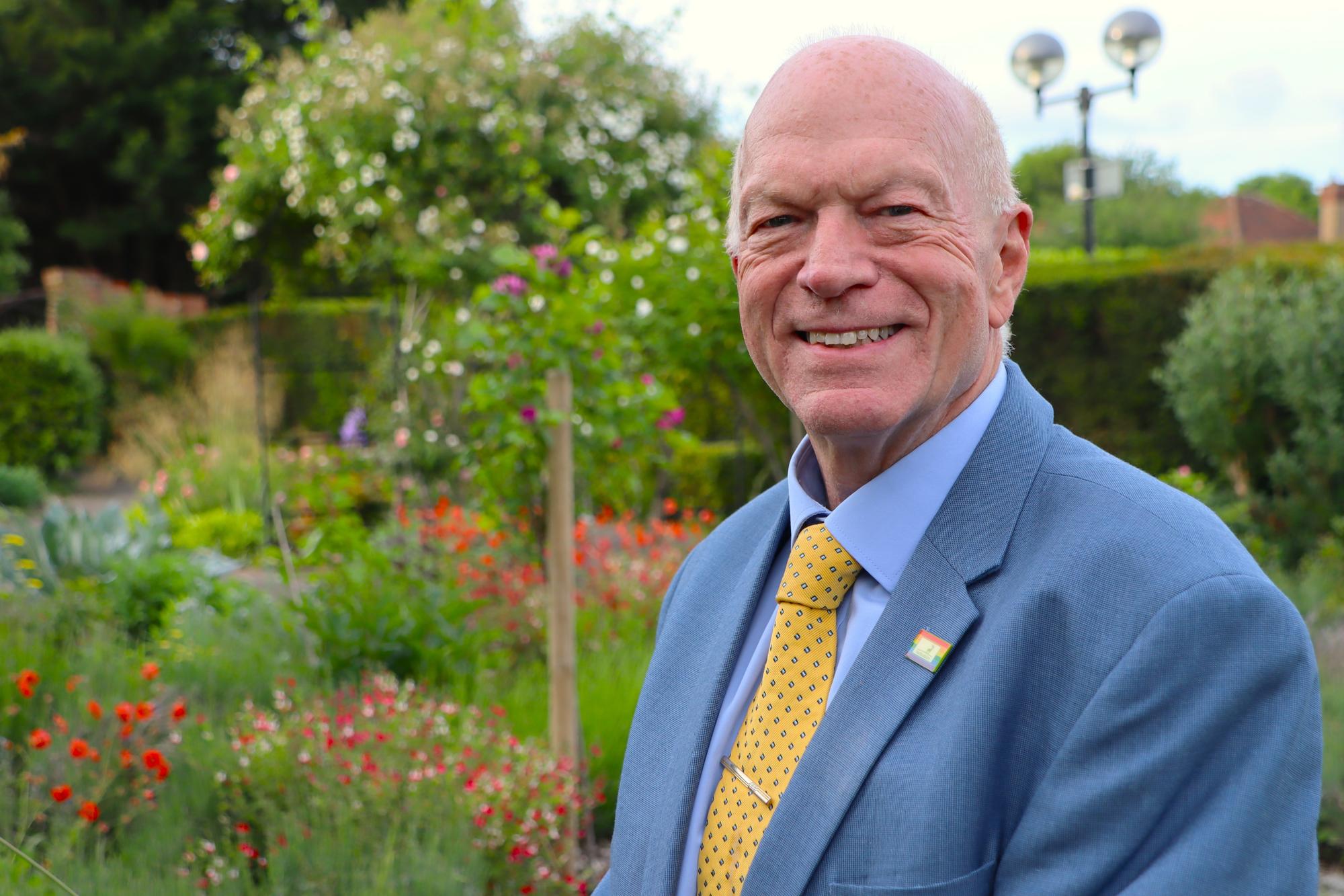 Politicians call for review of Hertfordshire's street lighting policy ...