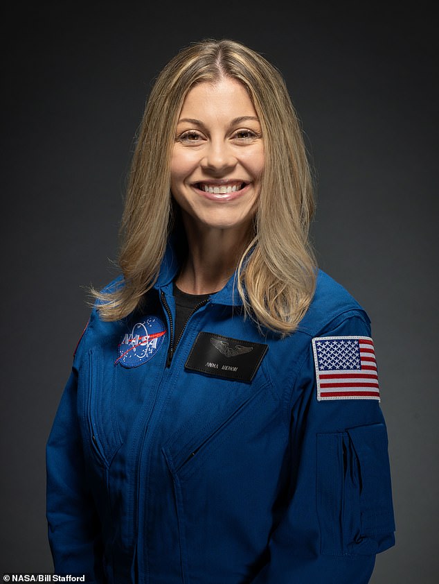 Meet NASA's newest recruits! Space agency introduces 10 new astronauts ...