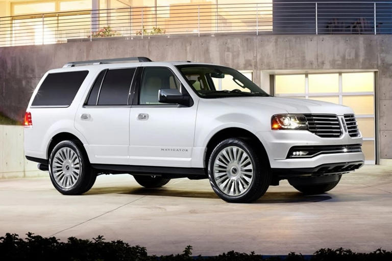 Ford's New Record: $1.65B A massive recall exposes a killer defect