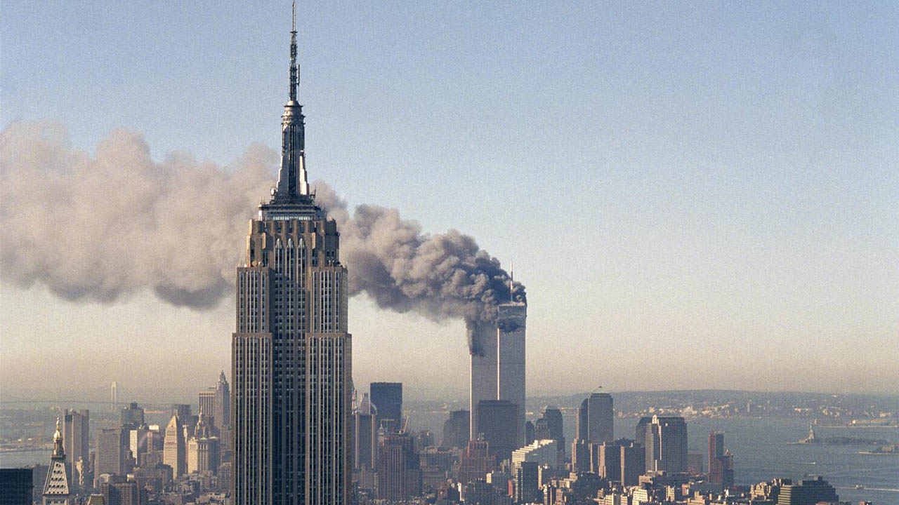 Rare 9/11 Footage Reveals Heartbreaking Close-Up of Second Plane ...