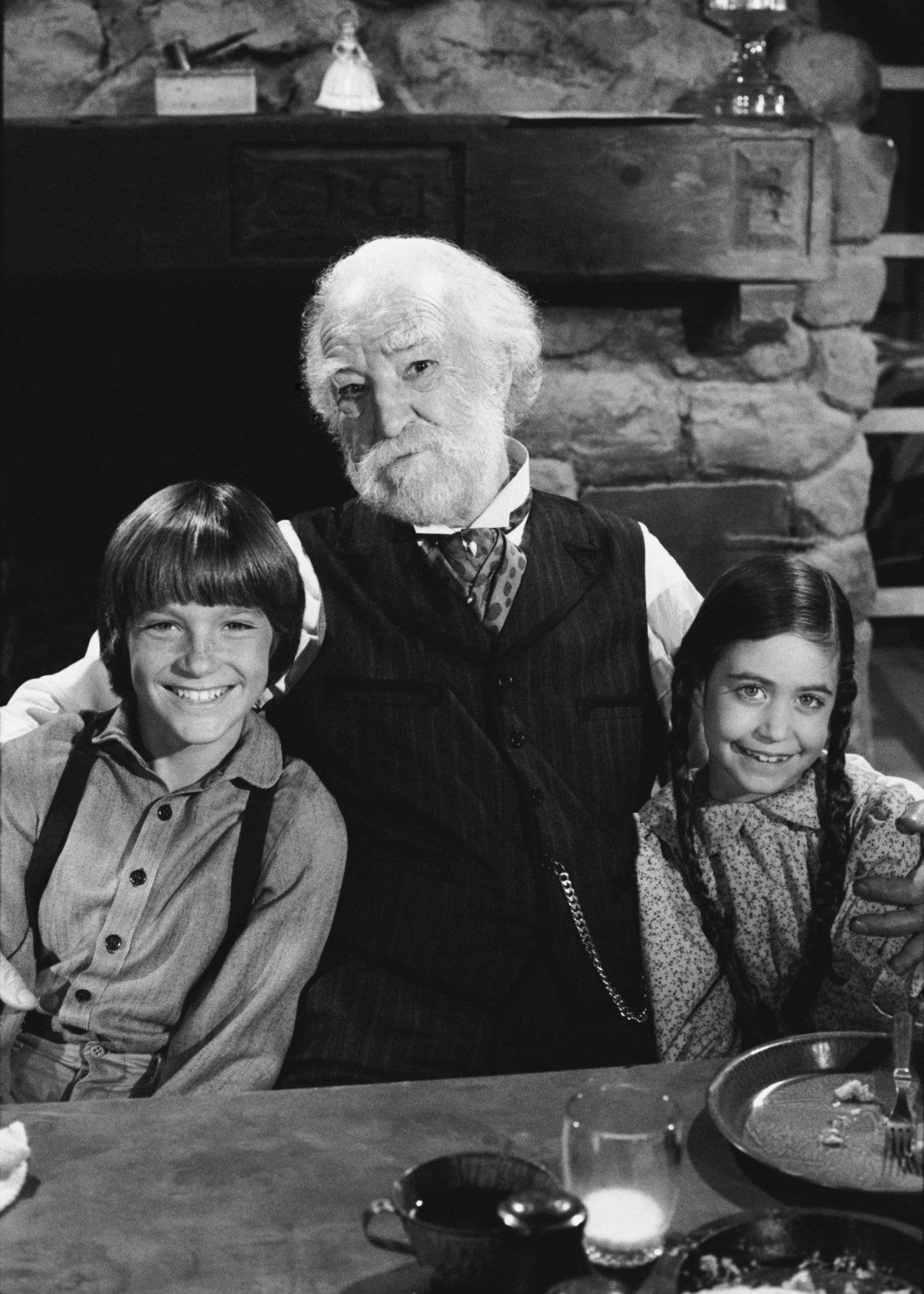 Melissa Gilbert responds to Jason Bateman claiming he was hazed on ...